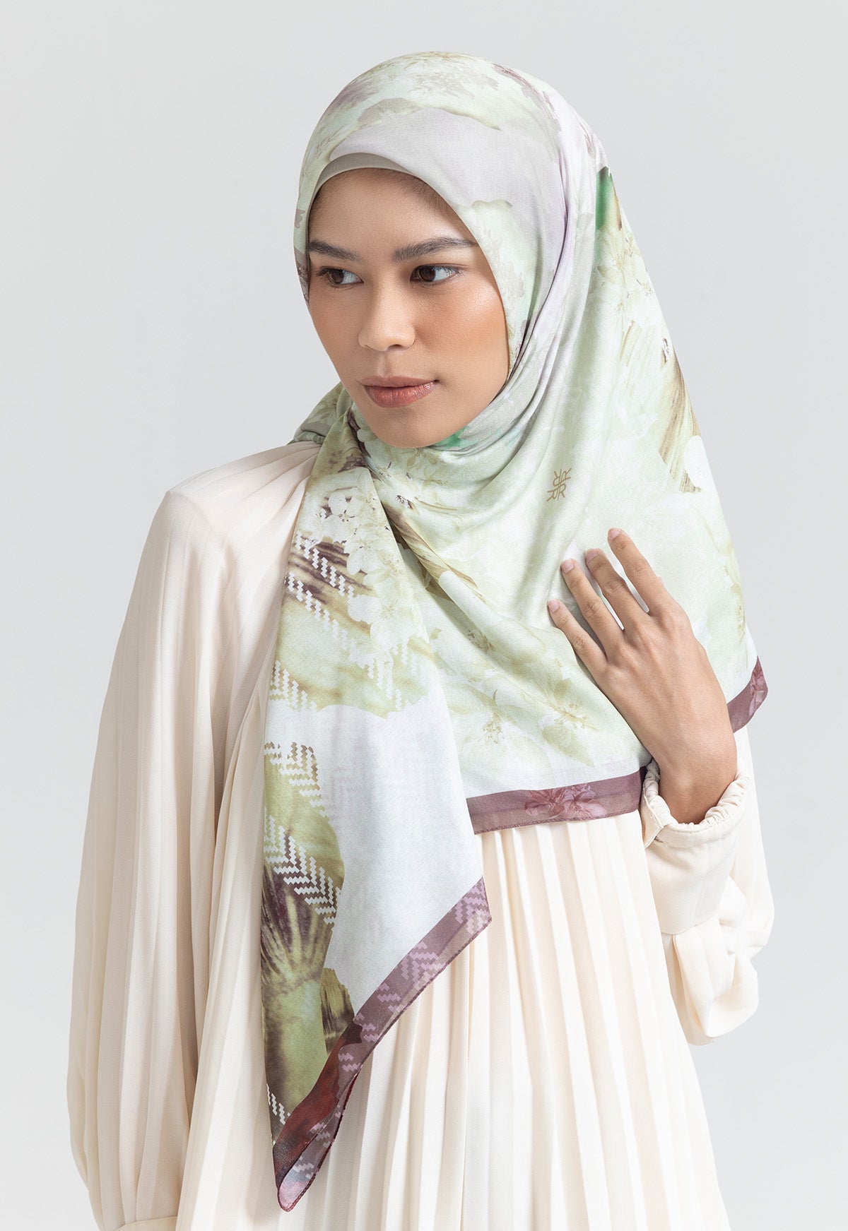 Printed Scarves – RiaMiranda