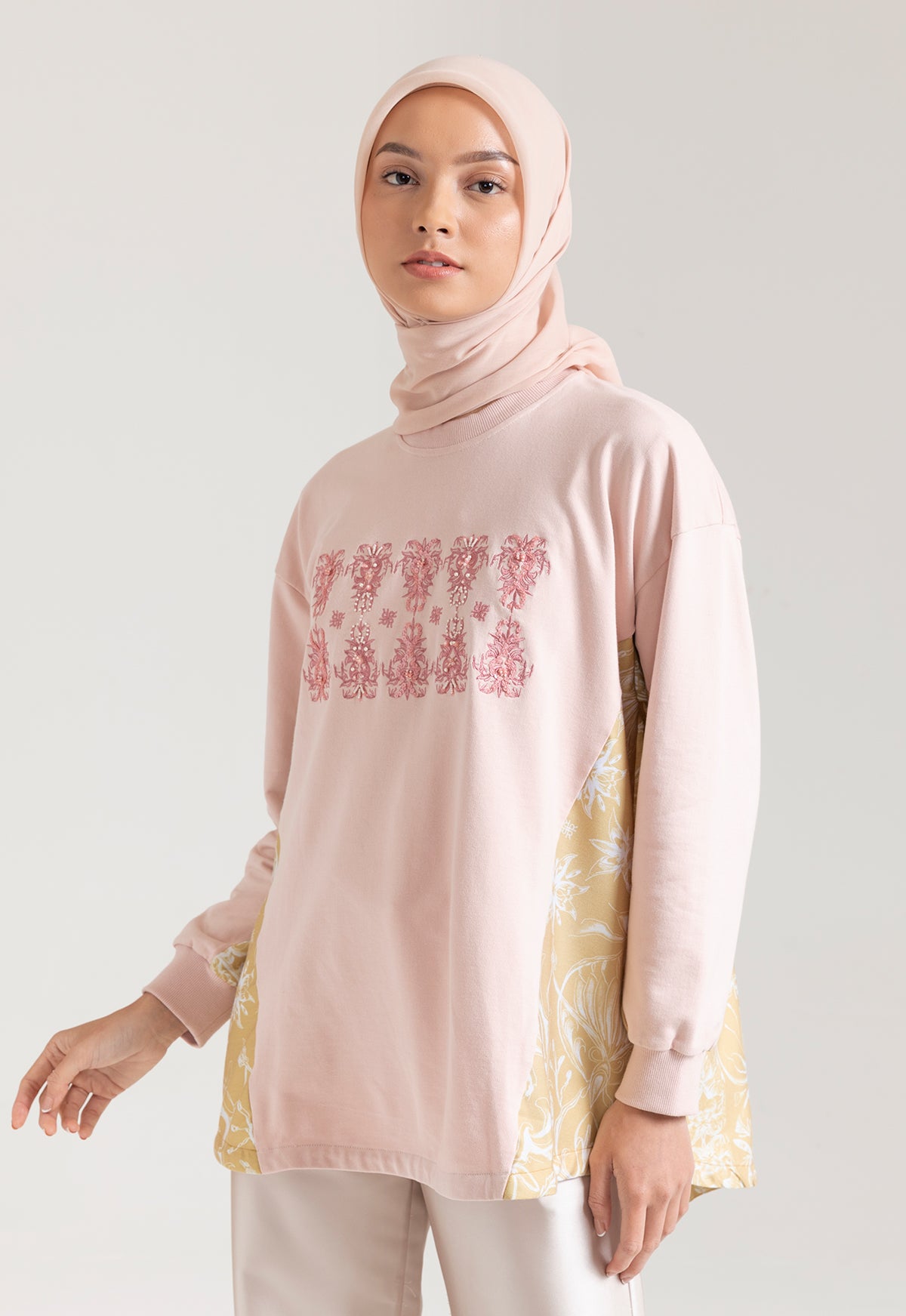 RASO SWEATSHIRT – RiaMiranda